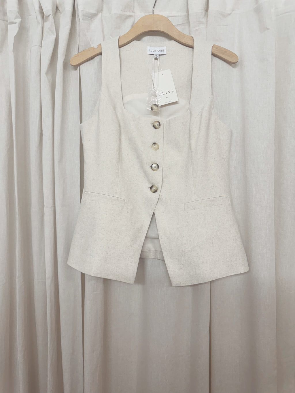 Teagan Linen Vest – Olive Street